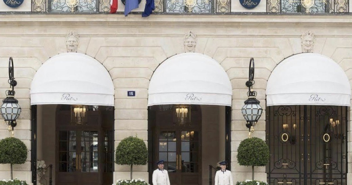 https://textor.online/ | Philippe Collins Roman „Der Barmann des Ritz ...